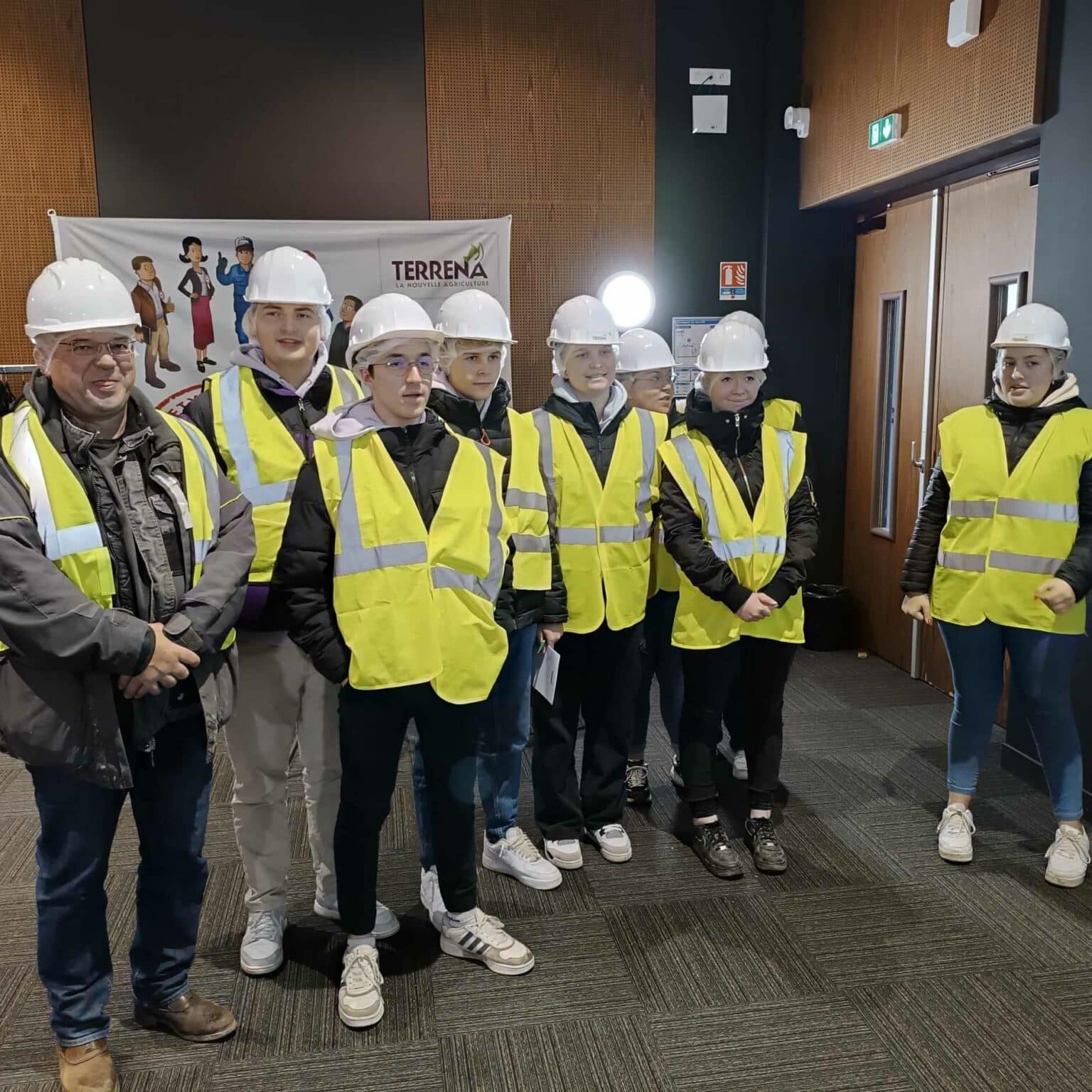 Visite de la coopérative Terrena à Ancenis | Lycée Saint-Clair | BLAIN ...
